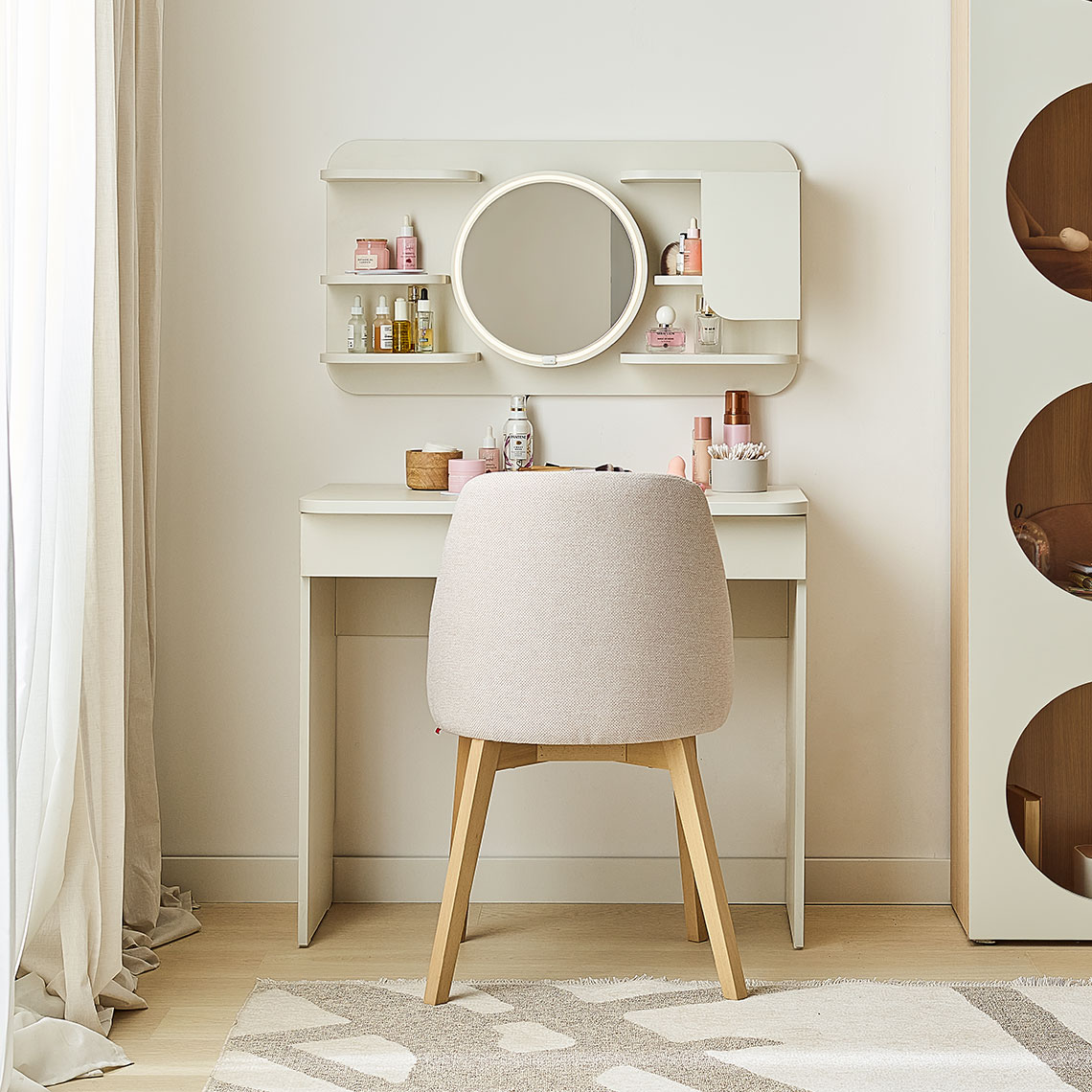 simple dressing mirror table